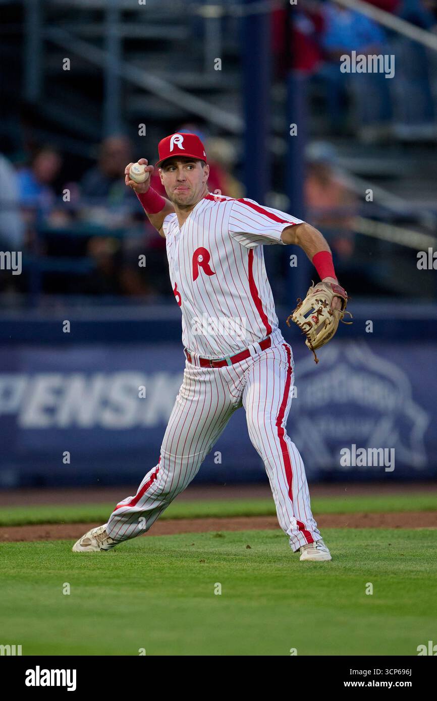 Reading Fightin Phils third baseman Carson DeMartini (6) throws to ...