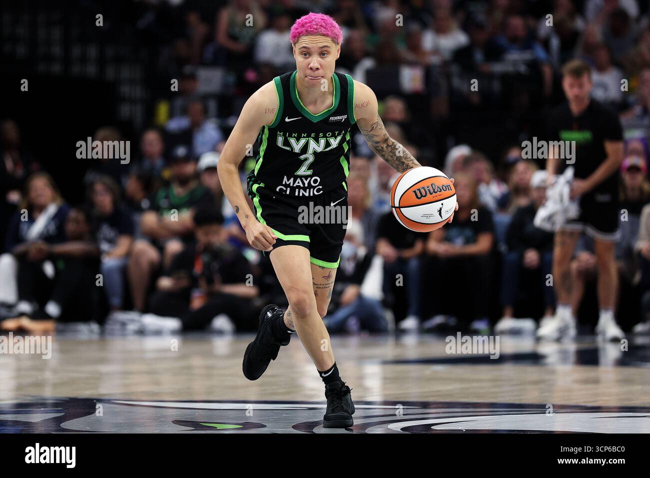 Minnesota Lynx guard Natisha Hiedeman (2) drive up court against the ...
