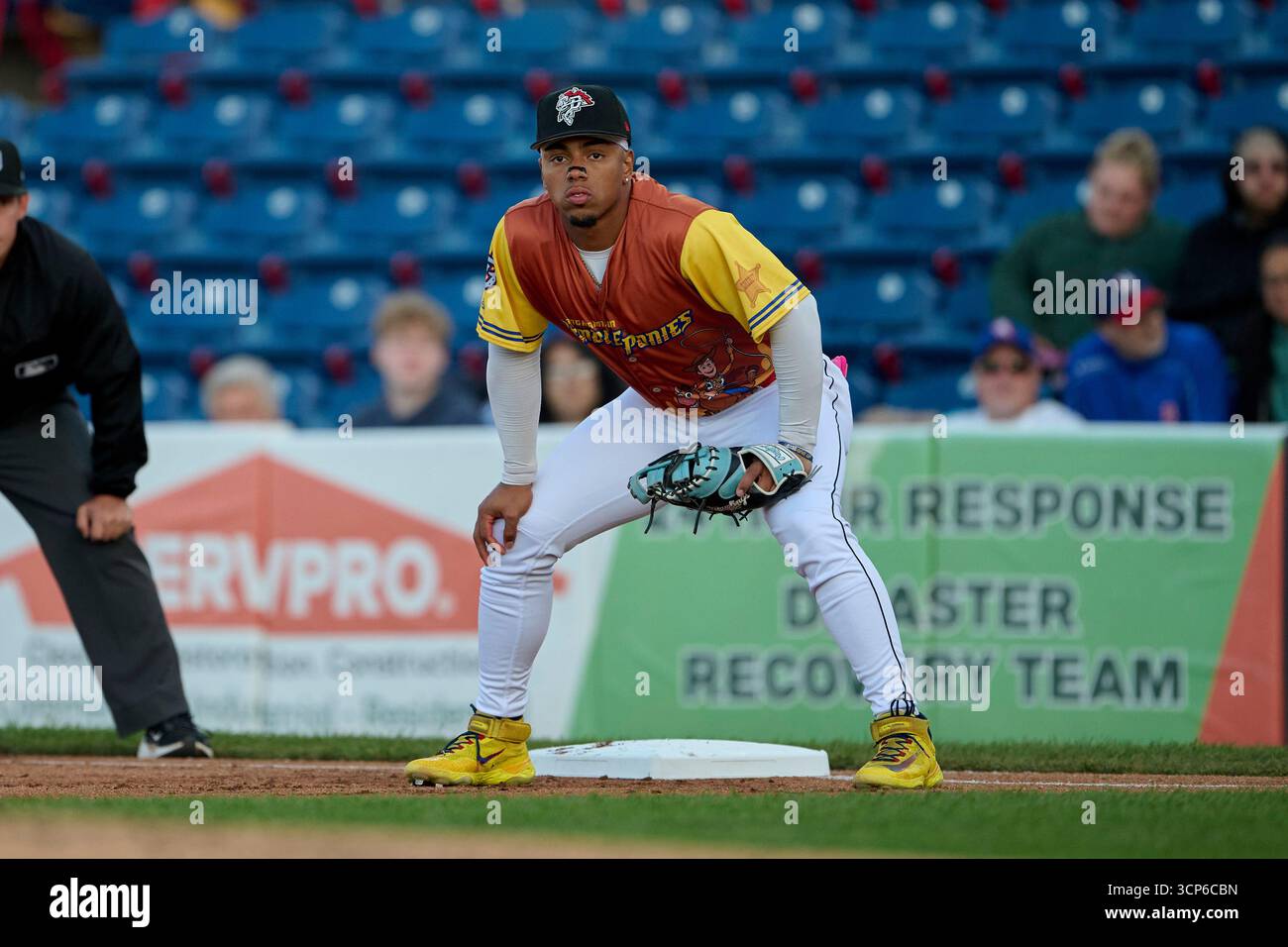 Binghamton Rumble Ponies first baseman Chris Suero (26) during an MiLB ...