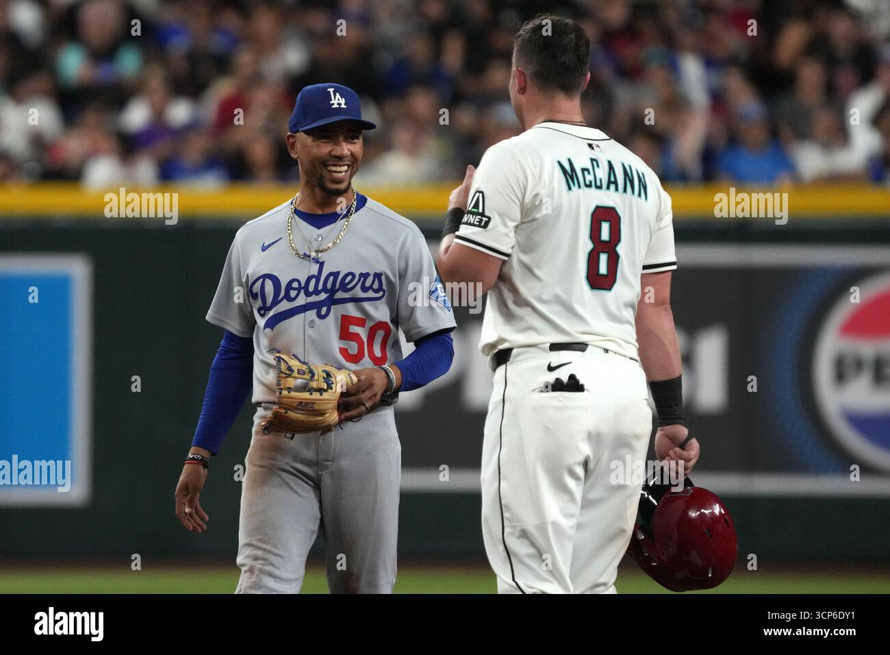 Los Angeles Dodgers shortstop Mookie Betts (50) in the first inning of ...