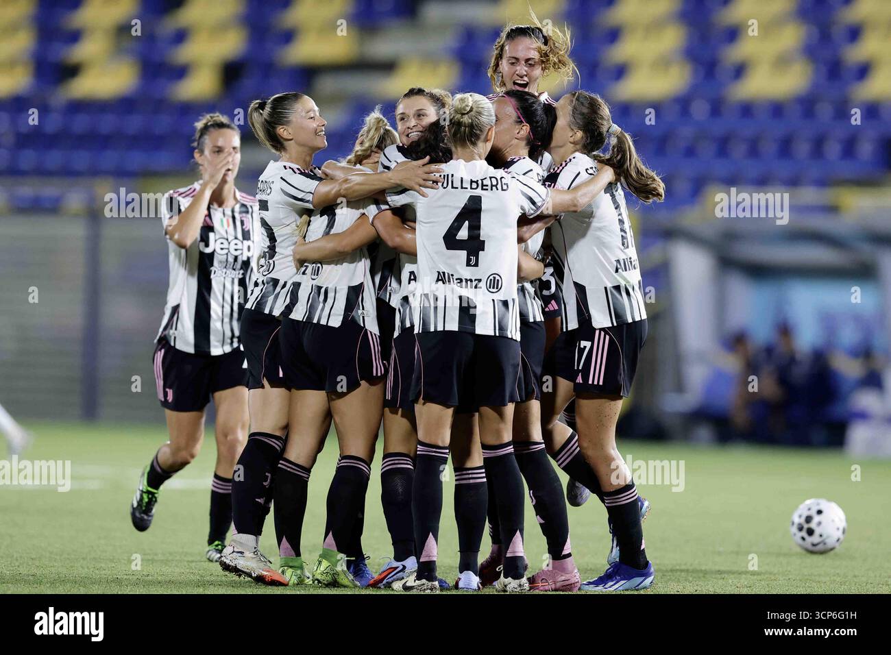 Juventus' Italian midfielder Eva Schatzer celebrates after scoring a ...