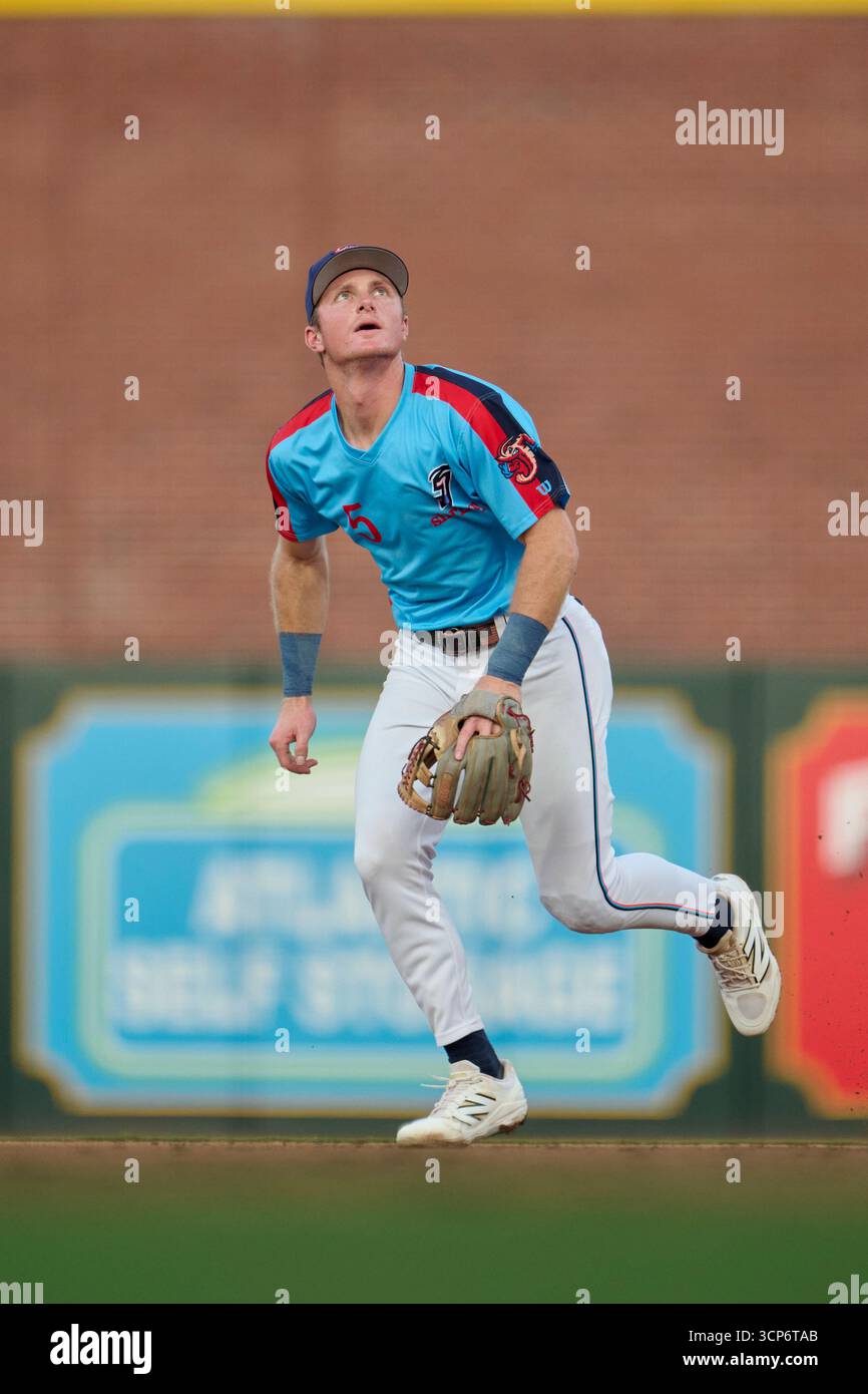 Jacksonville Jumbo Shrimp shortstop Johnny Olmstead (5) fielding during ...
