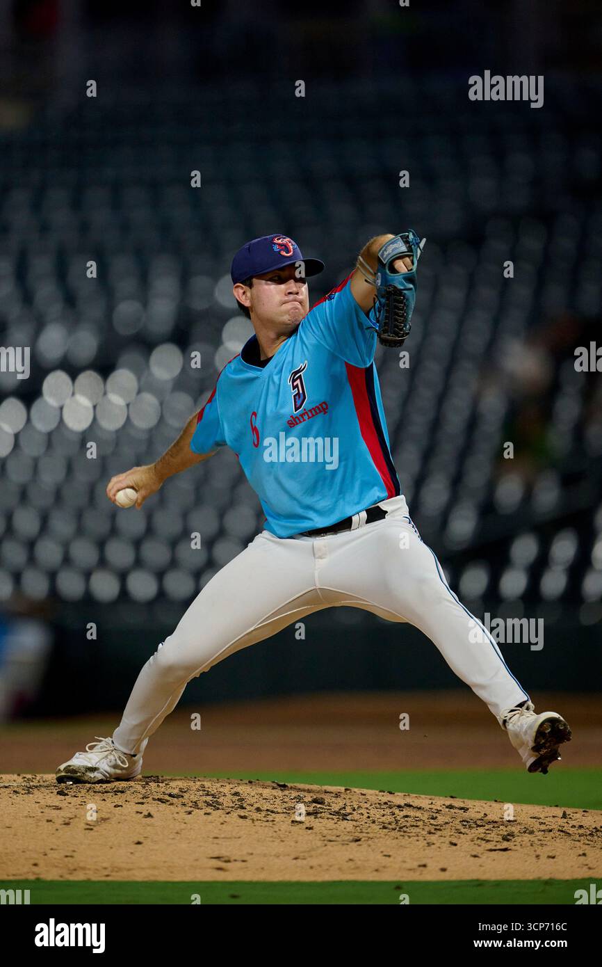 Jacksonville Jumbo Shrimp pitcher Josh White (6) during an MiLB ...