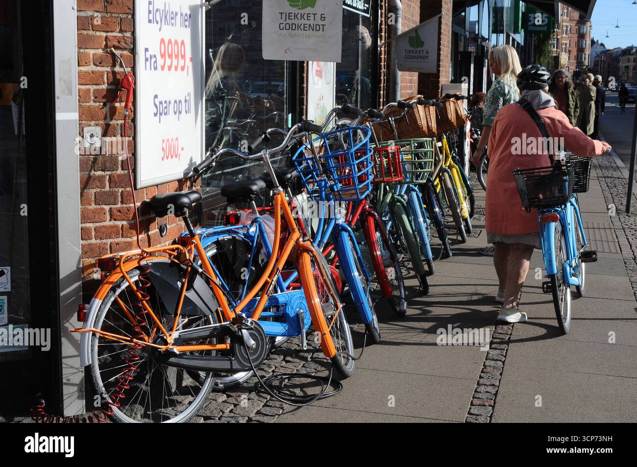Copenhagen/ Denmark/24 SEPTEMBER 2025/colOUT ful bicycle parked in ...