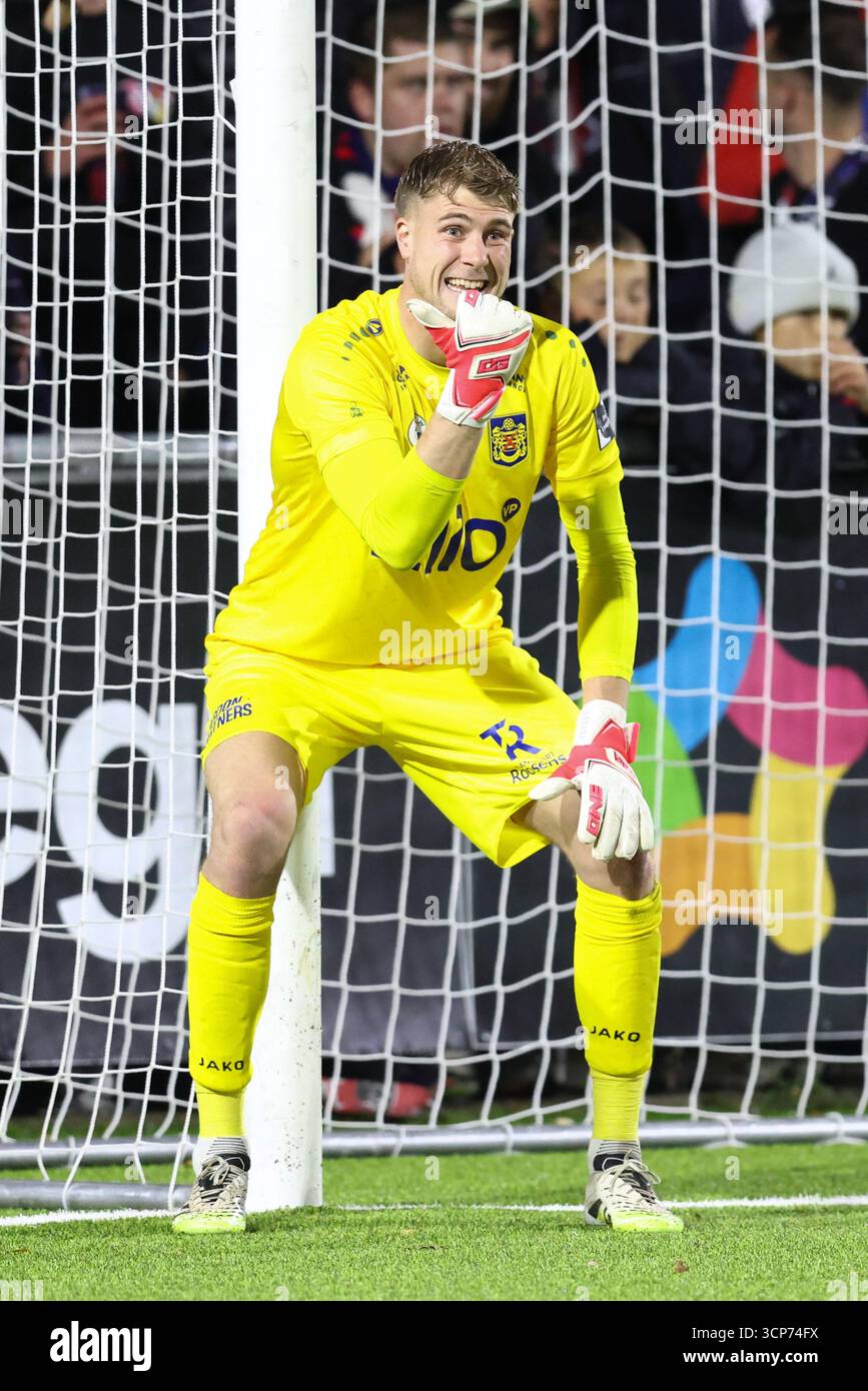 Beveren's goalkeeper Beau Reus pictured during a soccer game between ...