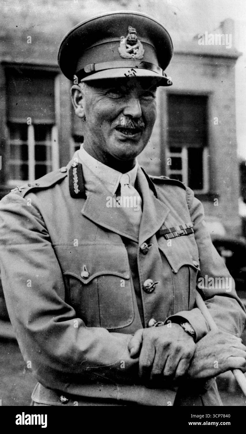 The G.O.C. E.A.F., Lt. Gen. Cunningham, photographed leaving the ...