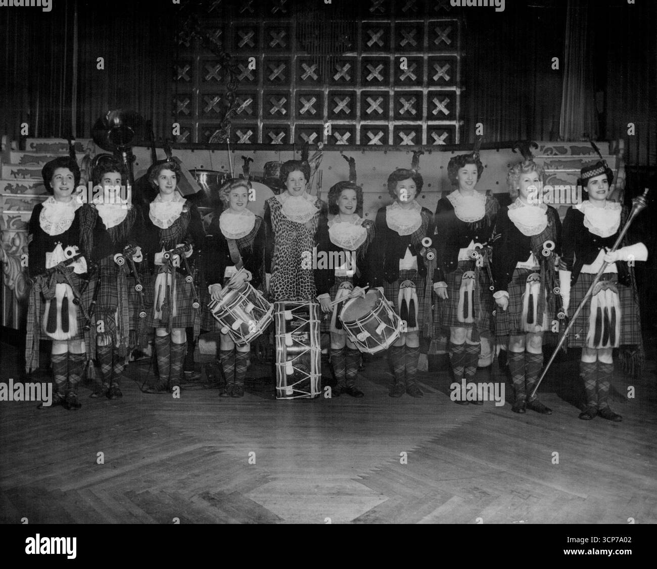 Dagenham girl pipers stage and screen hi-res stock photography and ...