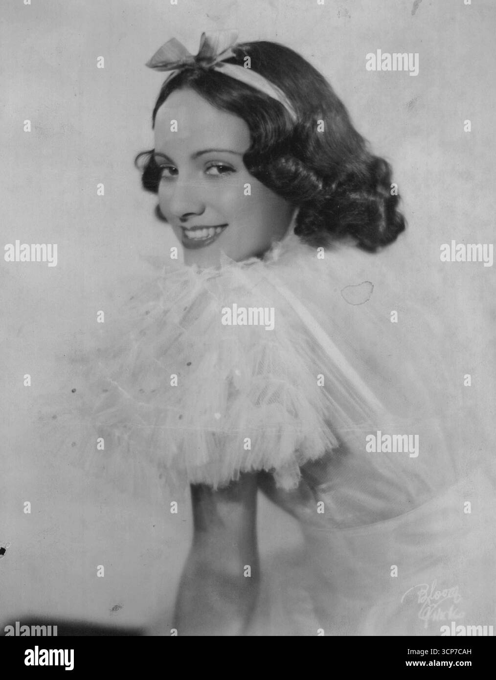 Snow white 10 Black and White Stock Photos & Images - Alamy