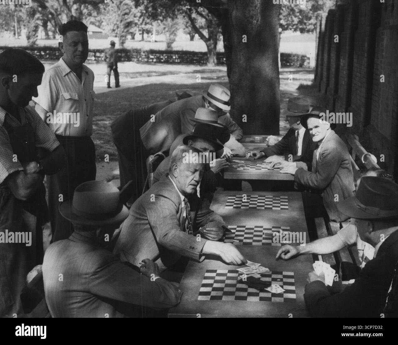 Draughts on black white Black and White Stock Photos & Images - Alamy