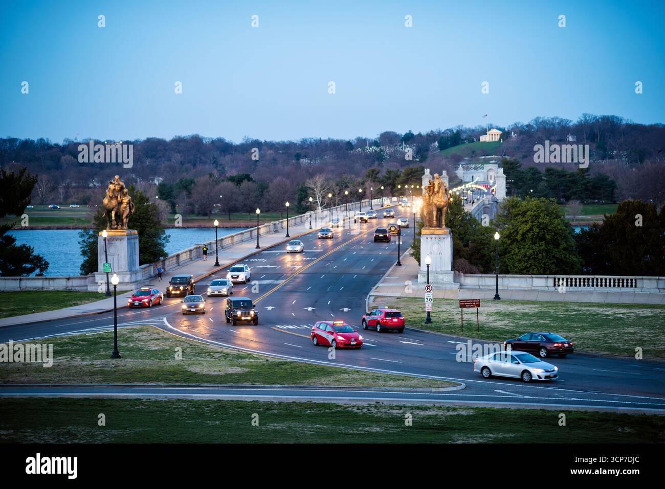 Predawn bridge traffic hi-res stock photography and images - Alamy