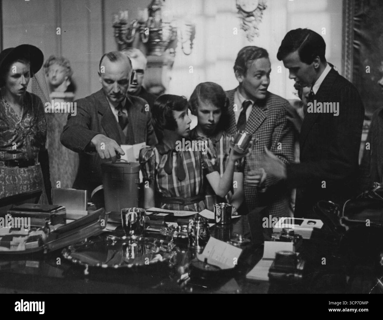 Presentation of gifts Black and White Stock Photos & Images - Alamy