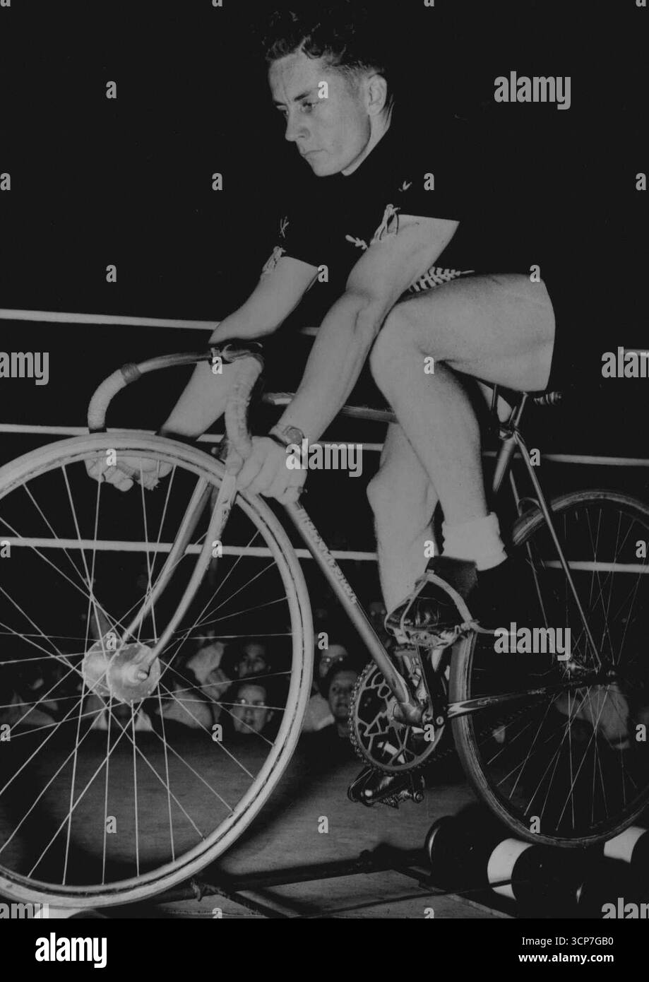 Ken caves hi-res stock photography and images - Alamy