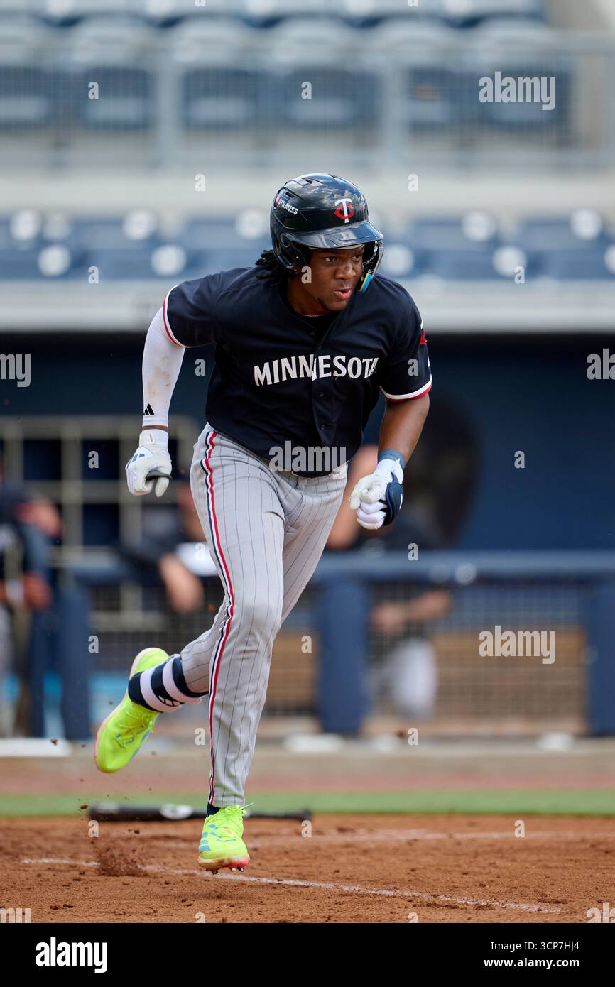 Minnesota Twins Quentin Young (40) running the bases during an MiLB ...