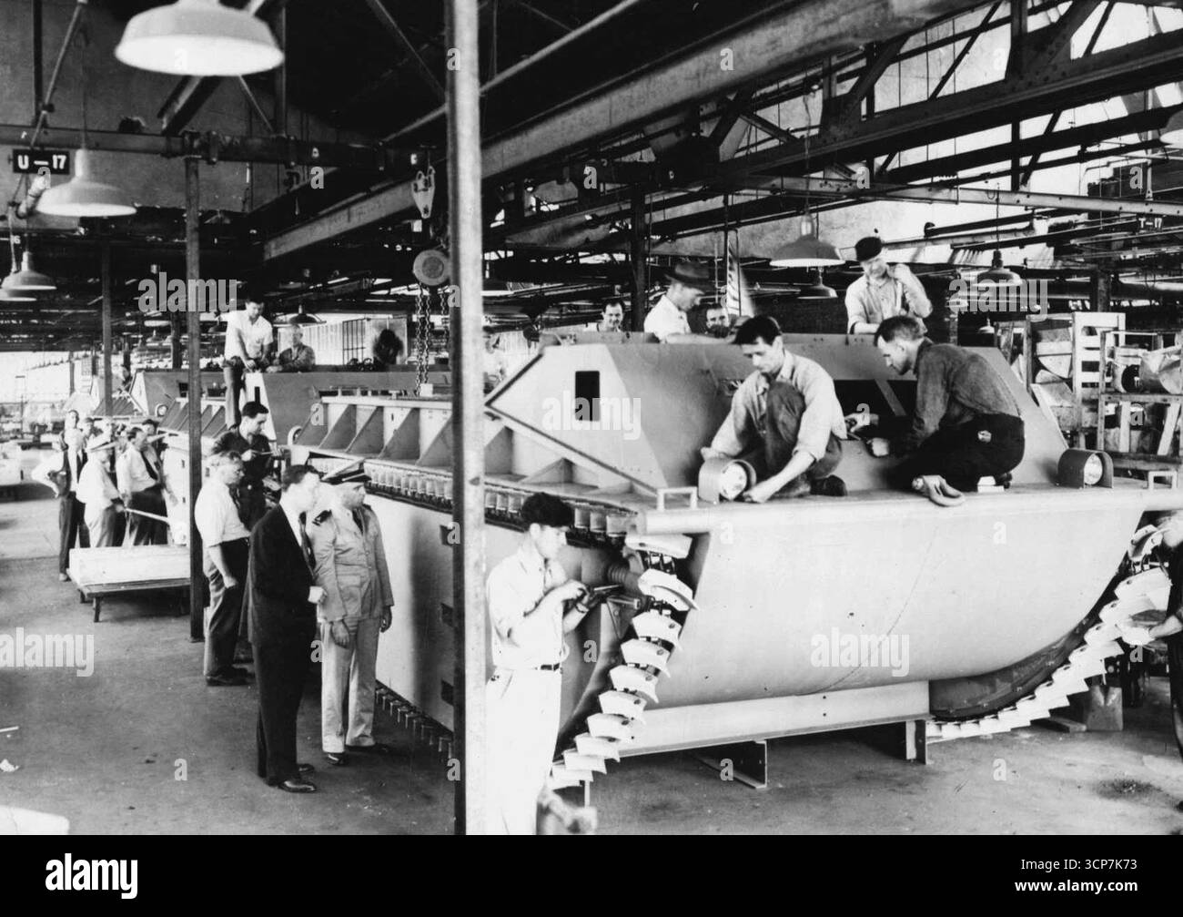 Tank That Swims In Mass Production - The new U.S. amphibian tank, which ...
