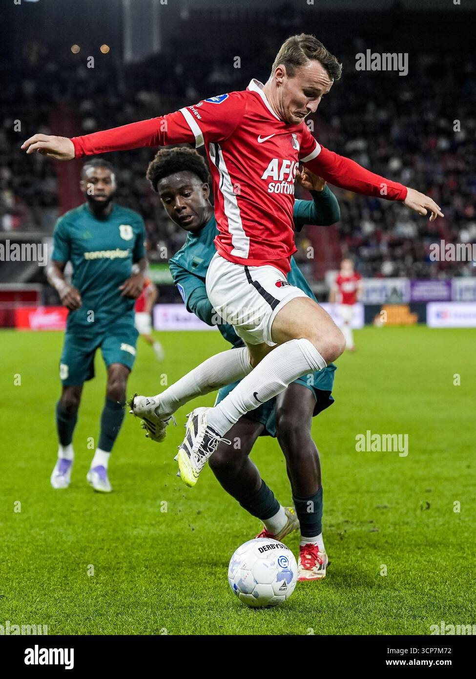 ALKMAAR - (l-r) Jadiel Pereira da Gama of PEC Zwolle, Peer Koopmeiners ...