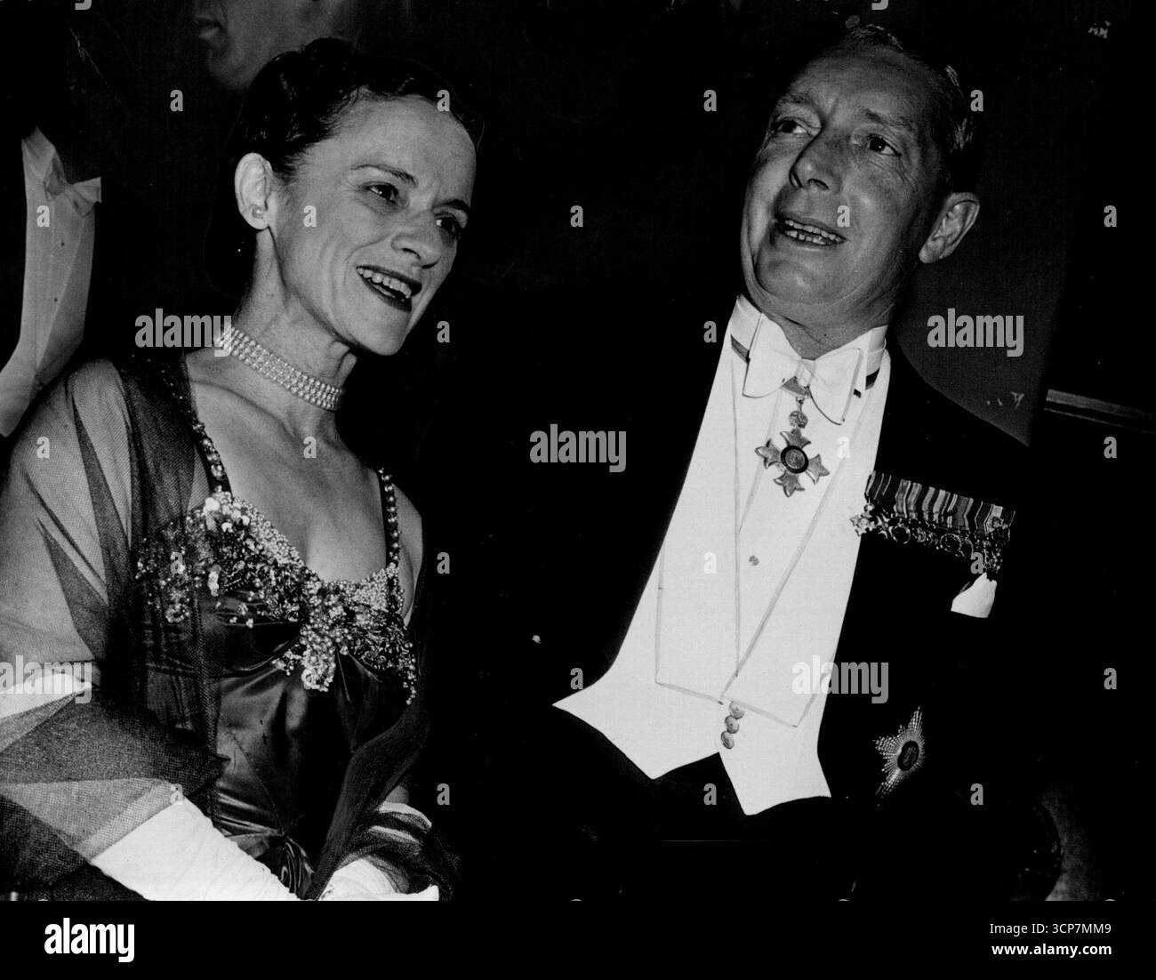 1953 historical young lady hi-res stock photography and images - Alamy