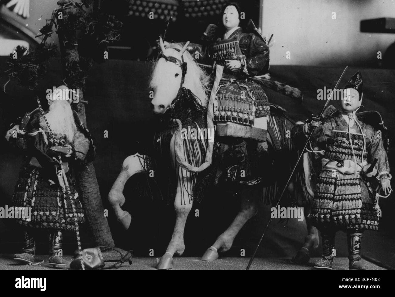 Japanese Heirloom Dolls -- Japanese Warrior Dolls seen at the ...