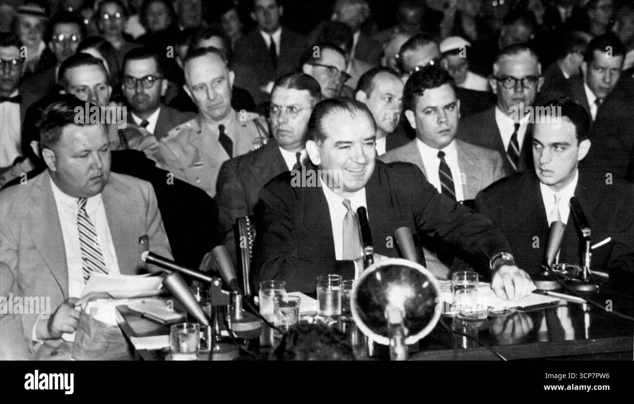 Witness r Black and White Stock Photos & Images - Alamy