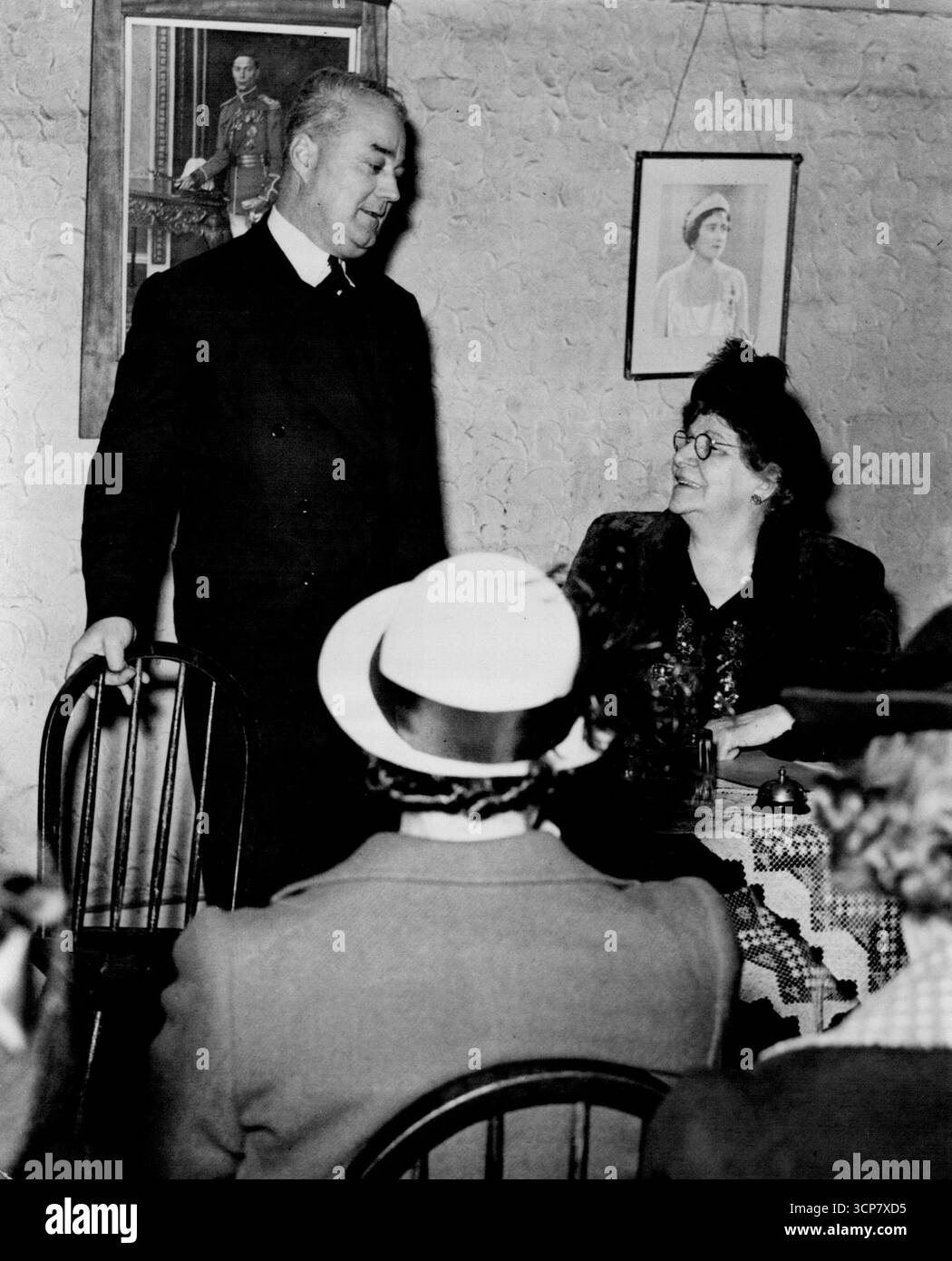 Eleanor glencross hi-res stock photography and images - Alamy