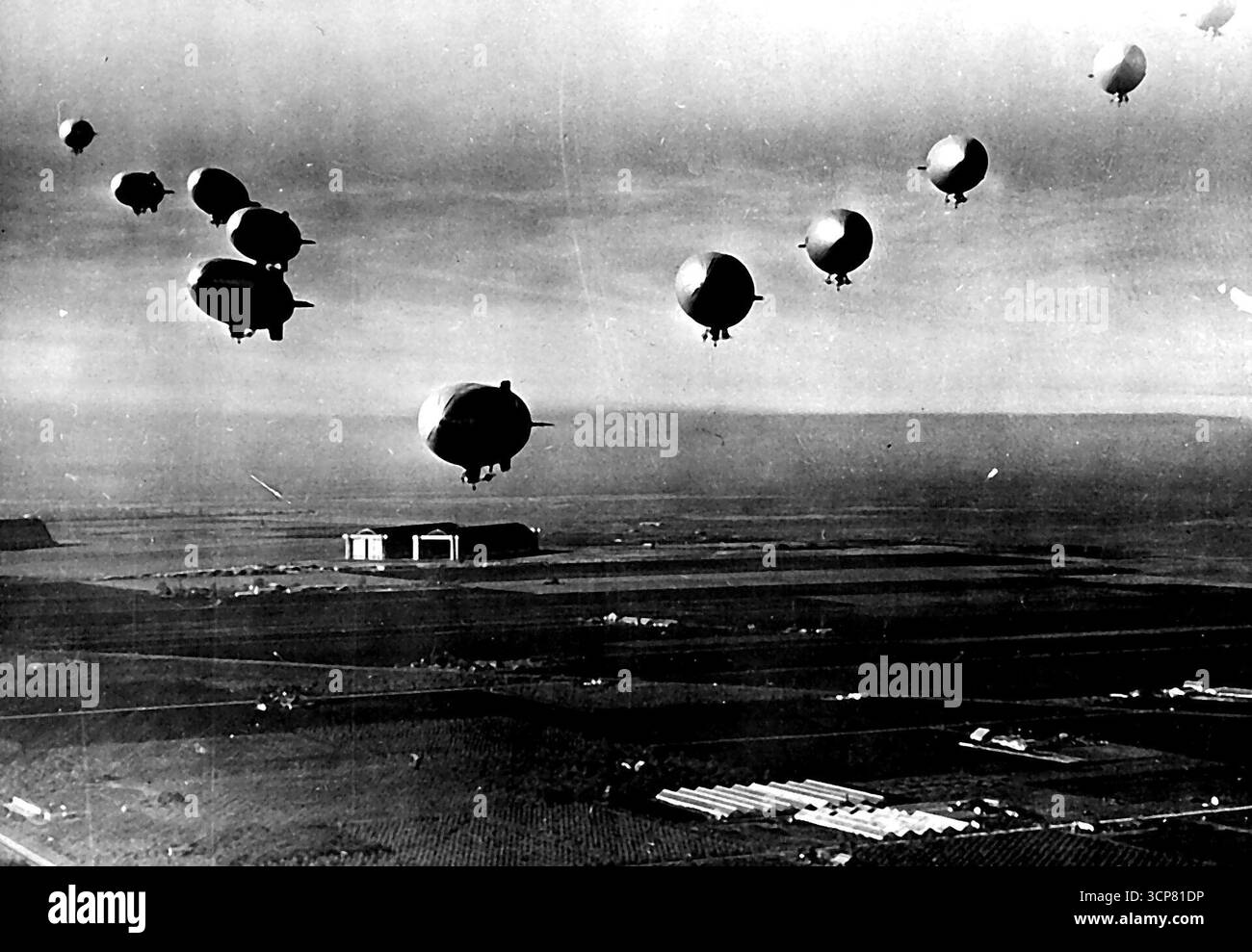 U.S. Dirigibles On Maneuver -- Non-rigid dirigibles of the U.S. Navy ...