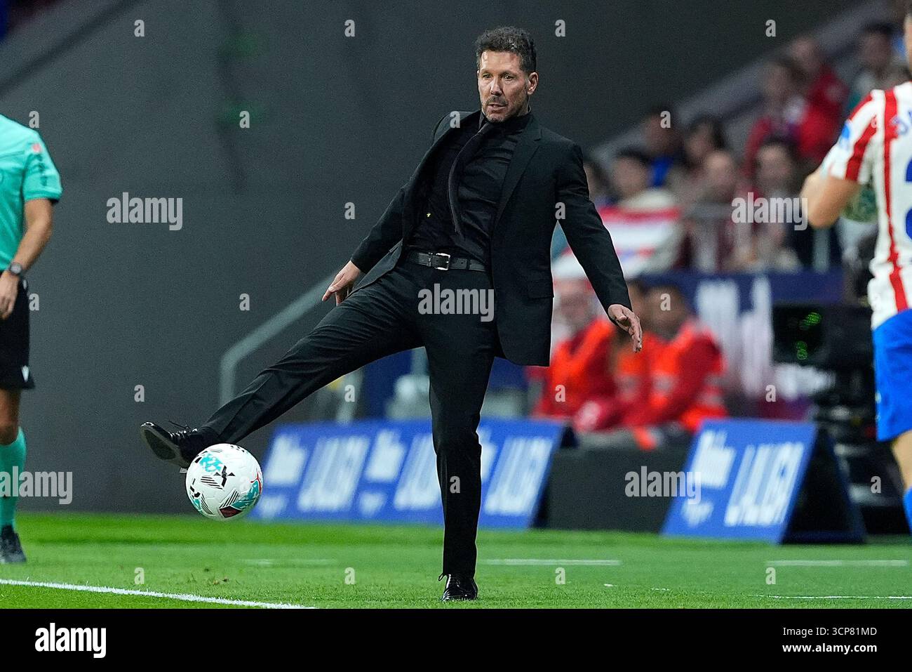 Atletico de Madrid's coach Diego Pablo Cholo Simeone during La Liga ...