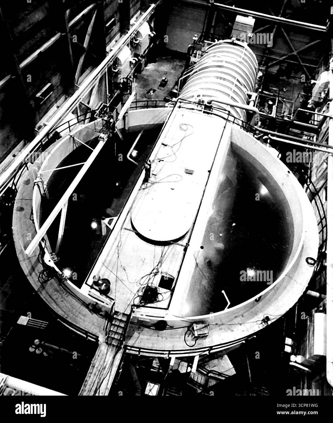 Submarine electric power plant black hi-res stock photography and ...