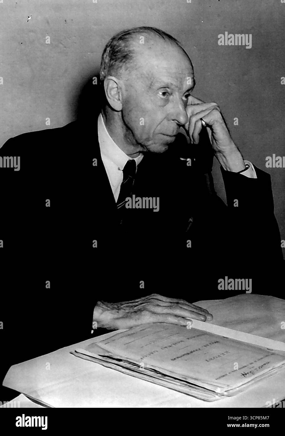 Sir Harold Clapp - Former chief of Victorian Railways. April 28, 1947 ...