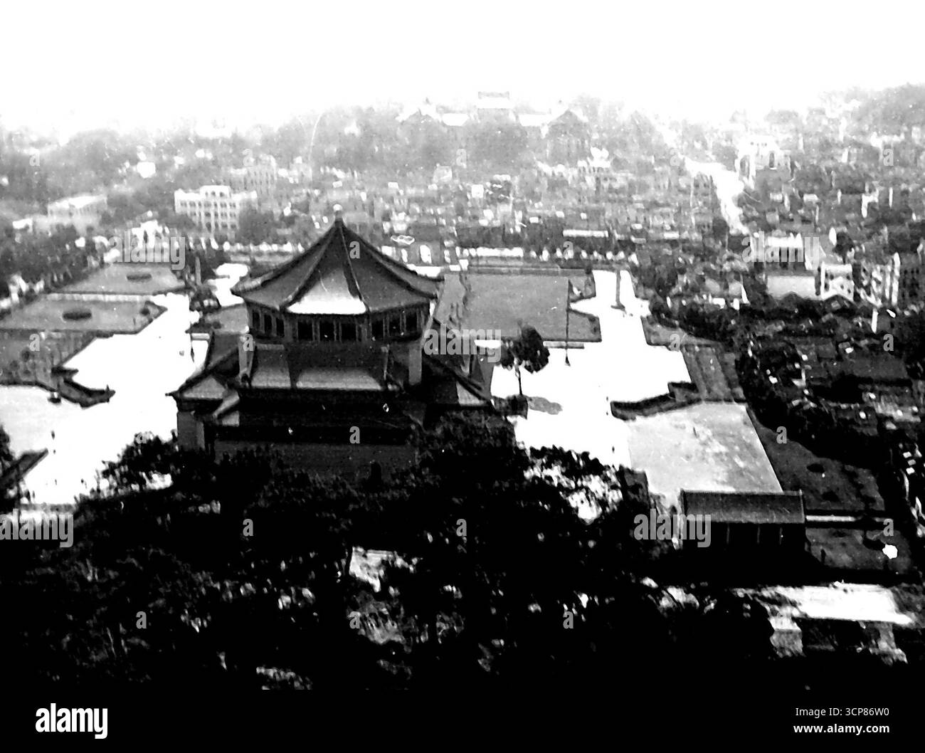 The Sun Yet Sen memorial Hall, This photograph was taken from the ...