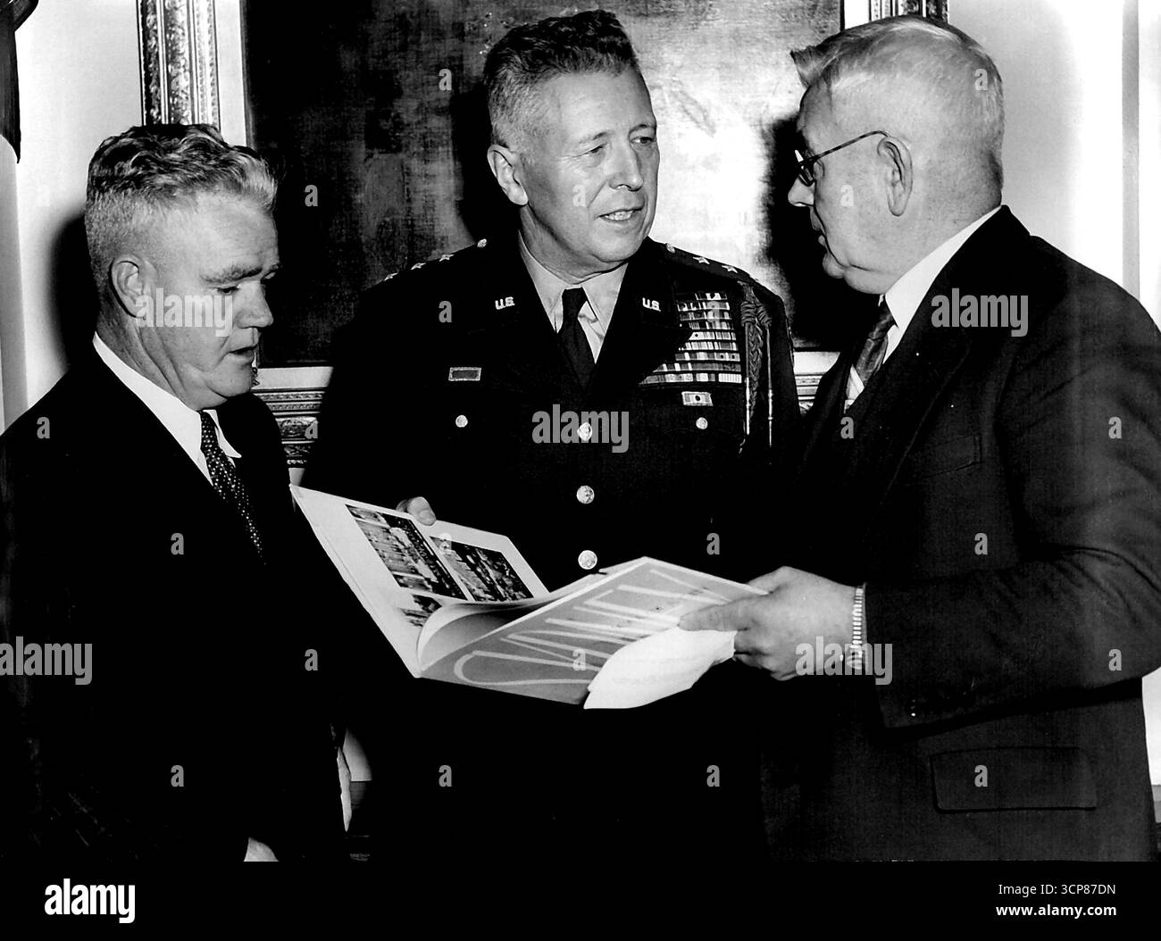 Dep lord mayor doherty black and white hi-res stock photography and ...