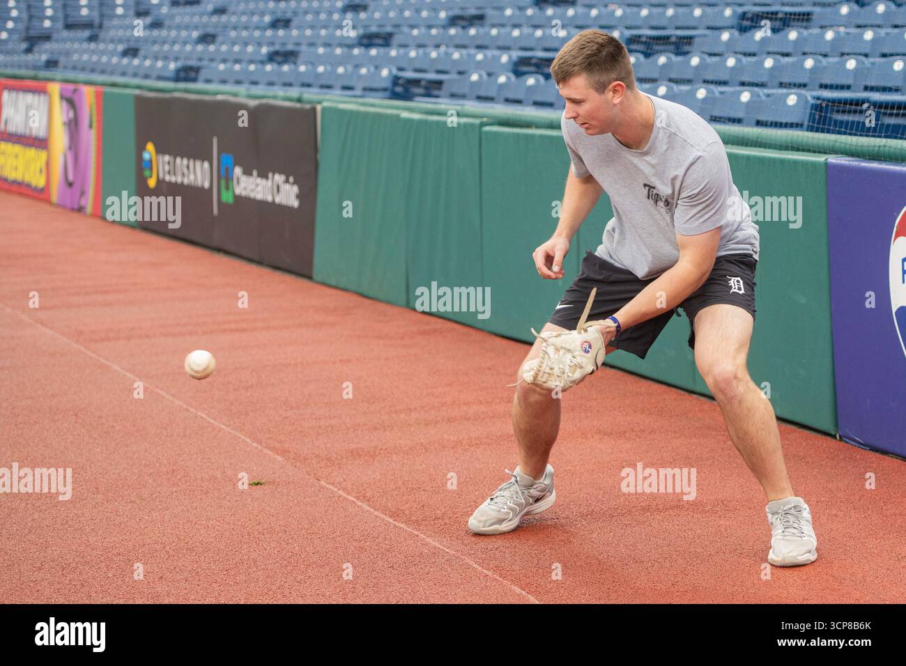 Detroit Tigers' Trey Sweeney warms up before a baseball game against ...