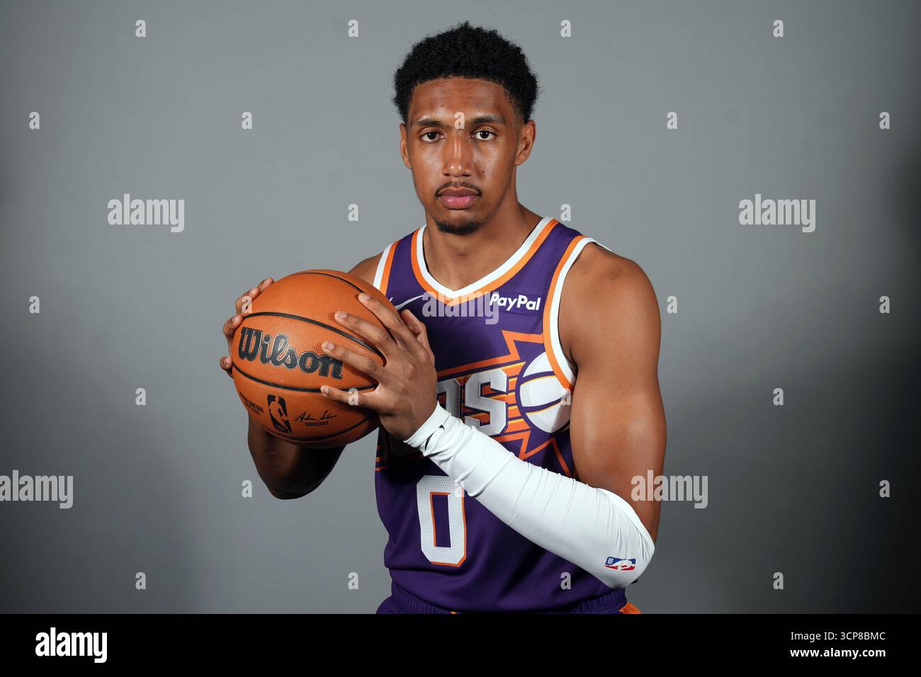 Phoenix Suns forward Ryan Dunn (0) poses during the NBA basketball team ...