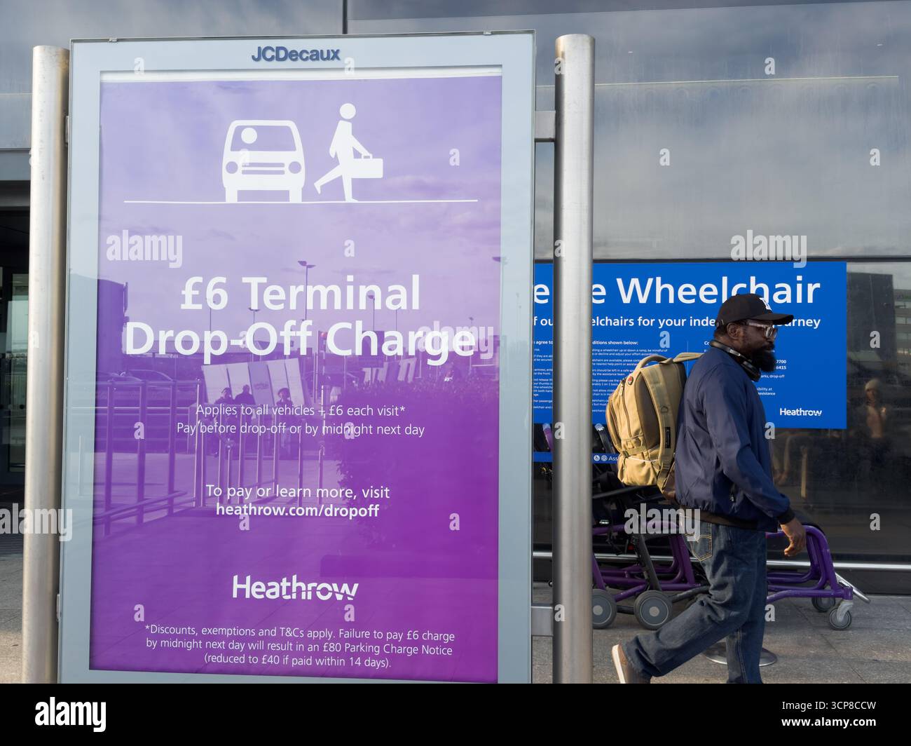 Drop off fees hi-res stock photography and images - Alamy