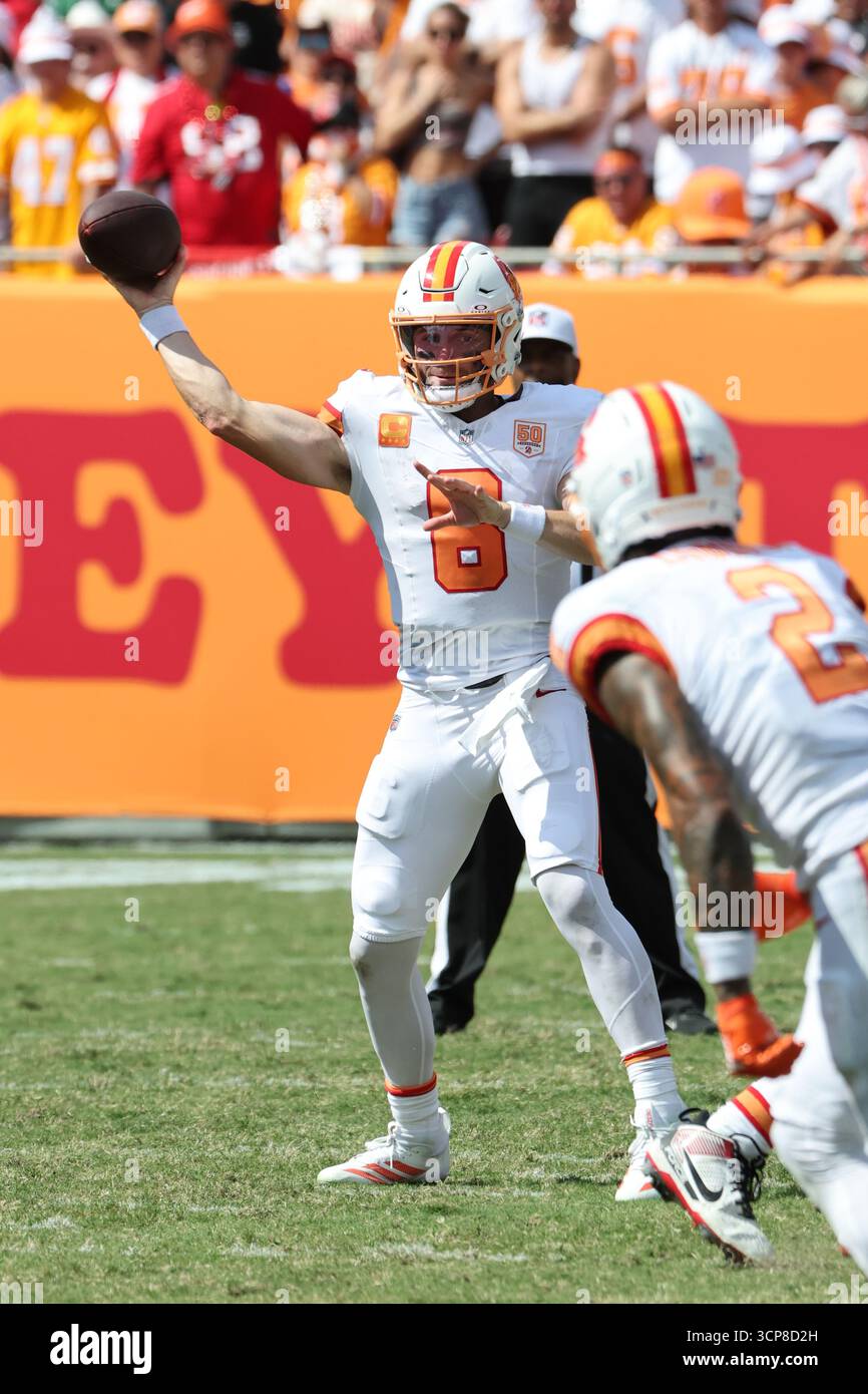 Tampa Bay Buccaneers quarterback Baker Mayfield (6) throws a pass ...