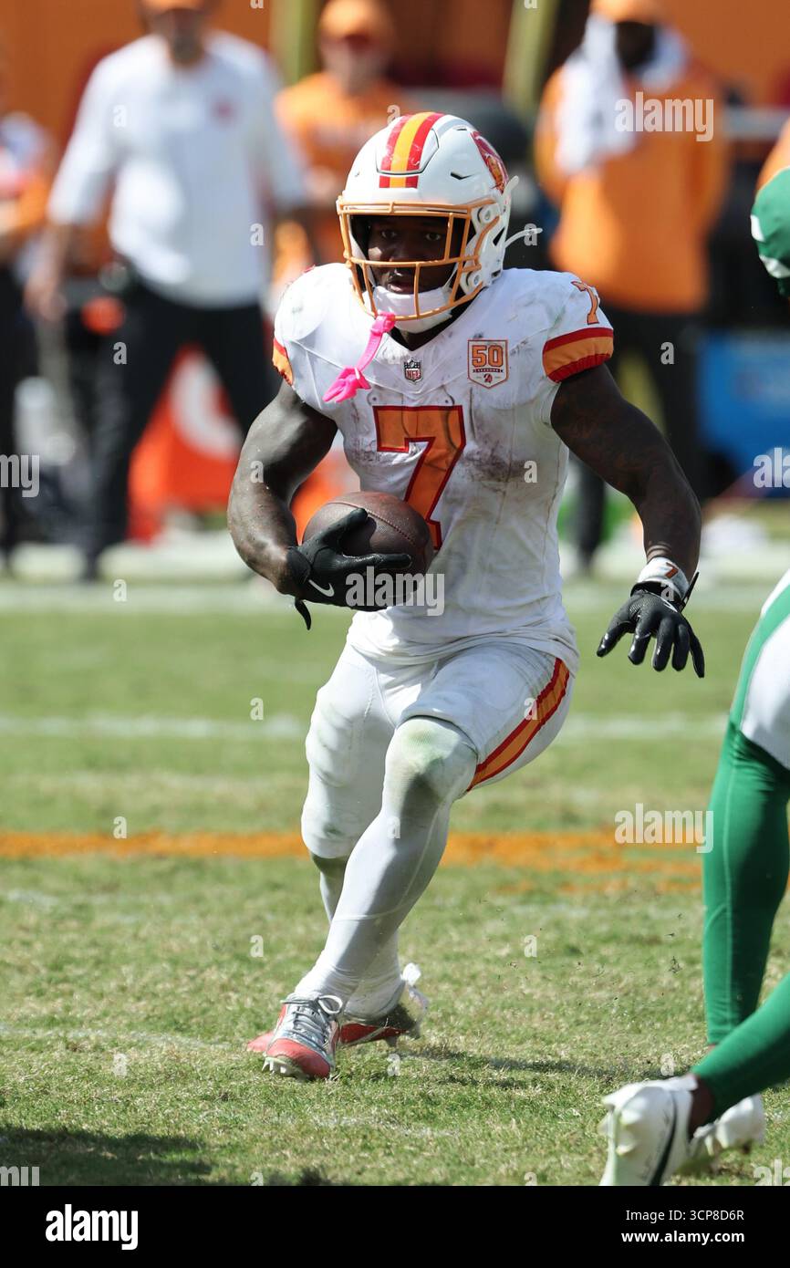 Tampa Bay Buccaneers running back Bucky Irving (7) runs the ball ...