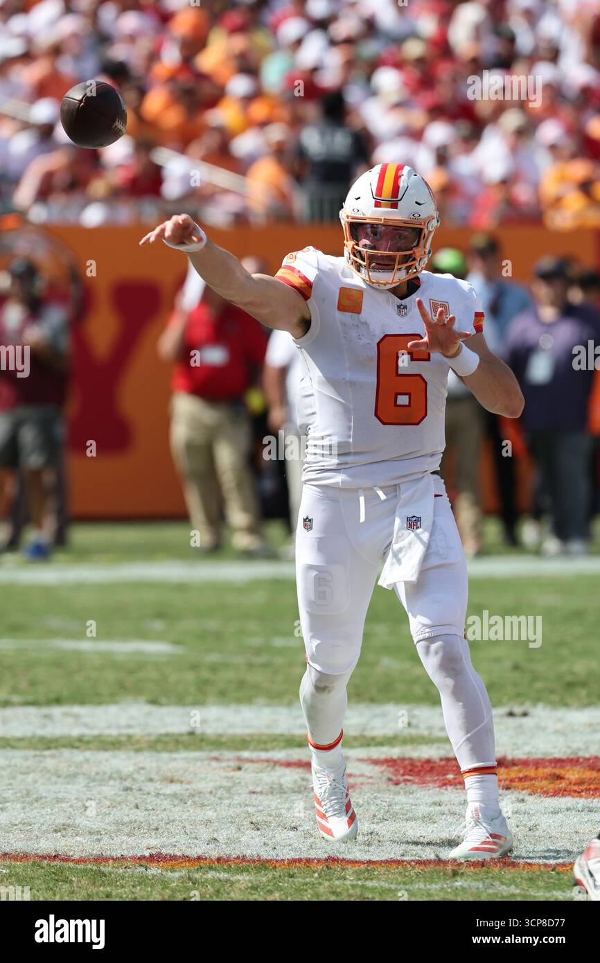 Tampa Bay Buccaneers quarterback Baker Mayfield (6) throws a pass ...