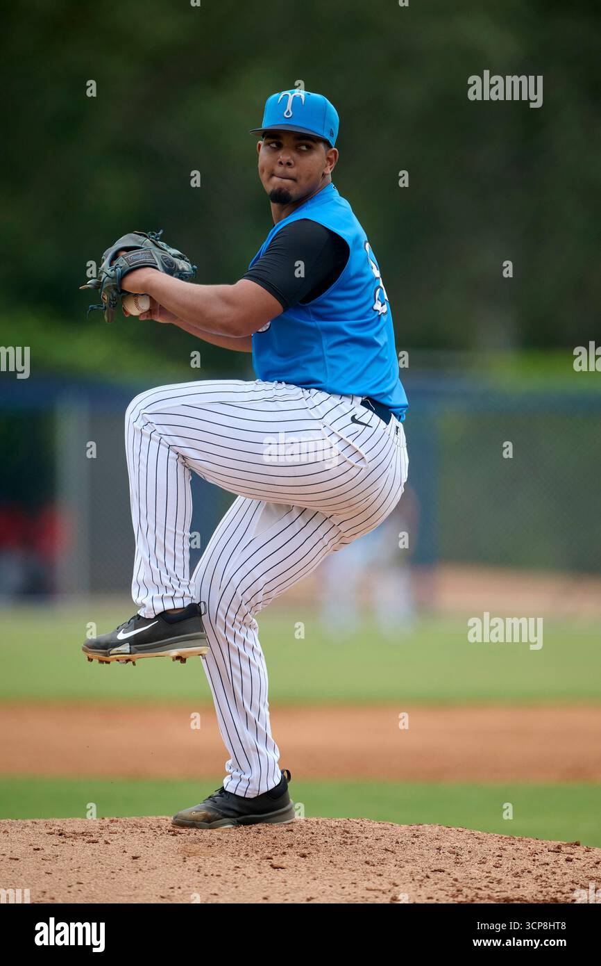 Tampa Tarpons pitcher Edinzo Marquez (38) during an MiLB Florida State ...