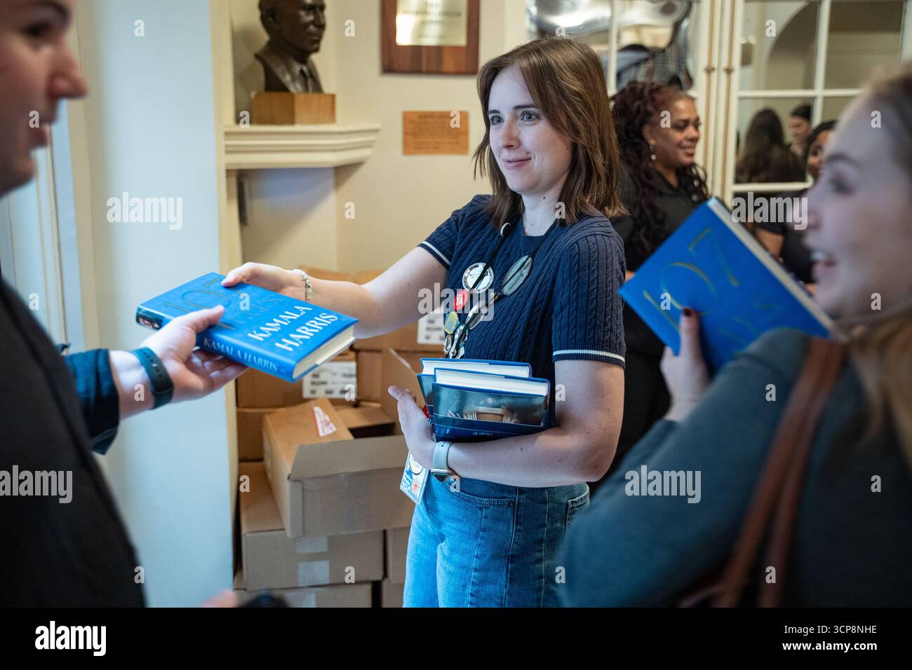 Guests receive copies of former Vice President Kamala Harris' new book ...