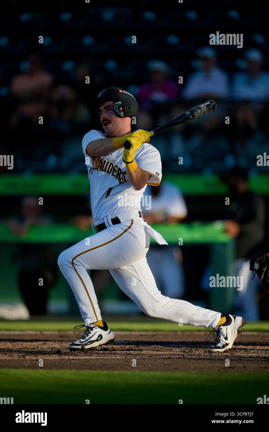 Bradenton Marauders Josh Tate (7) bats during an MiLB Florida State ...