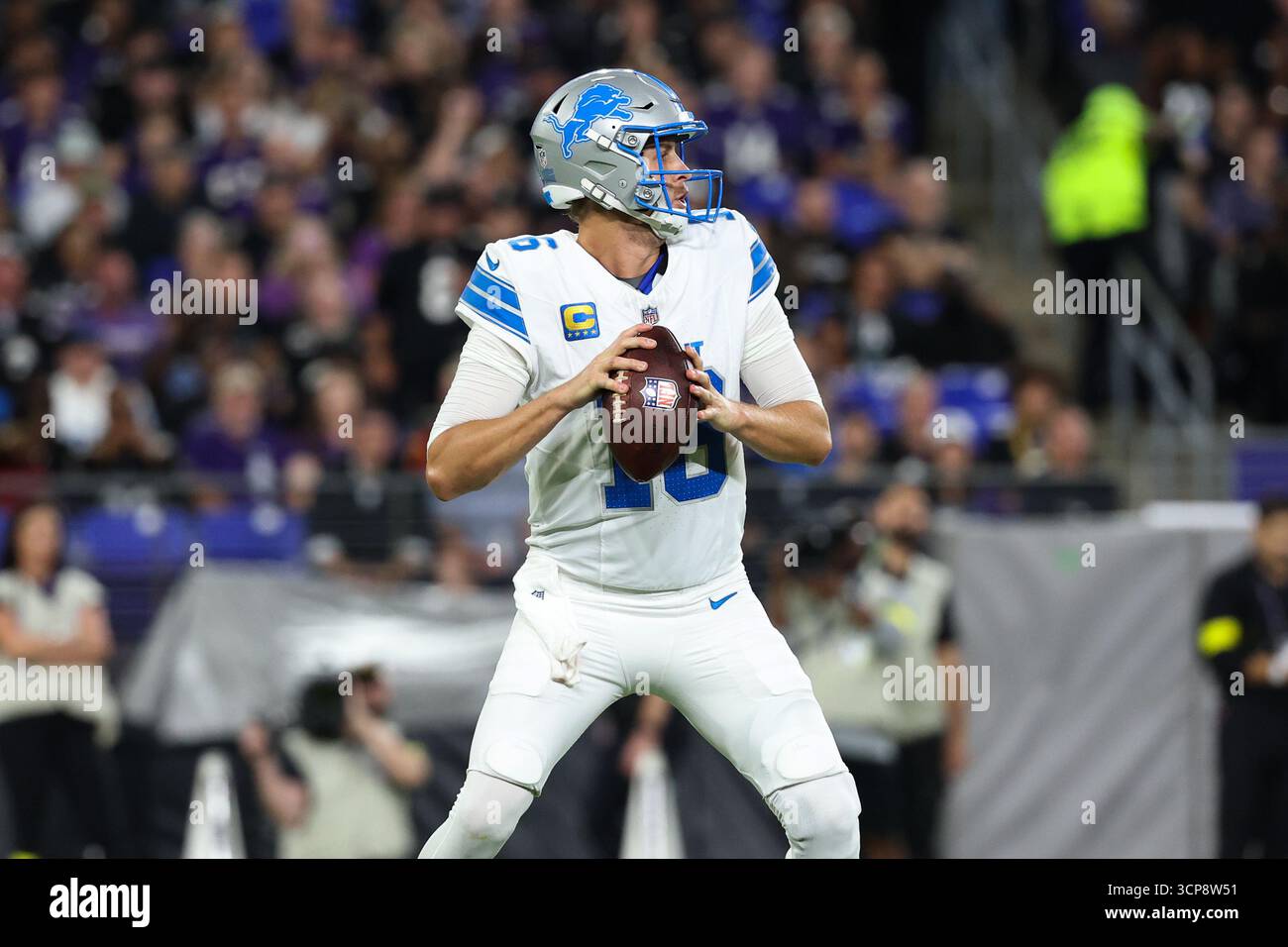 Detroit Lions quarterback Jared Goff looks to pass the ball during the ...