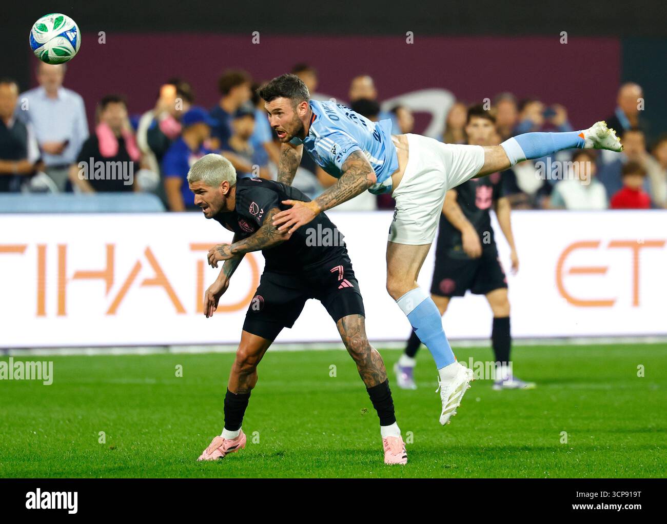 New York City midfielder Aiden O'Neill (21) and Inter Miami midfielder ...