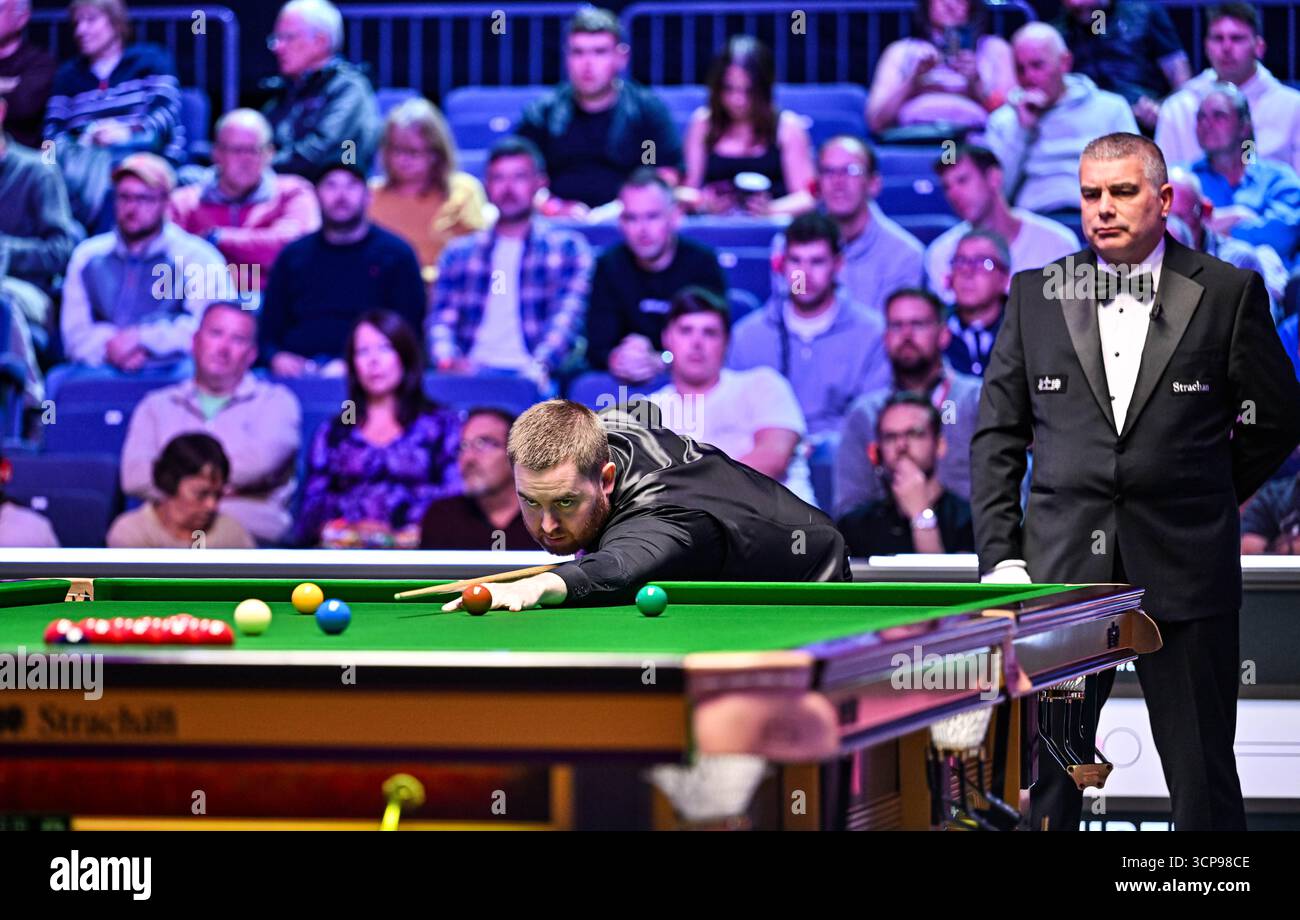 24th September 2025; Cheltenham Racecourse, Cheltenham, England: 2025 Unibet British Open ...