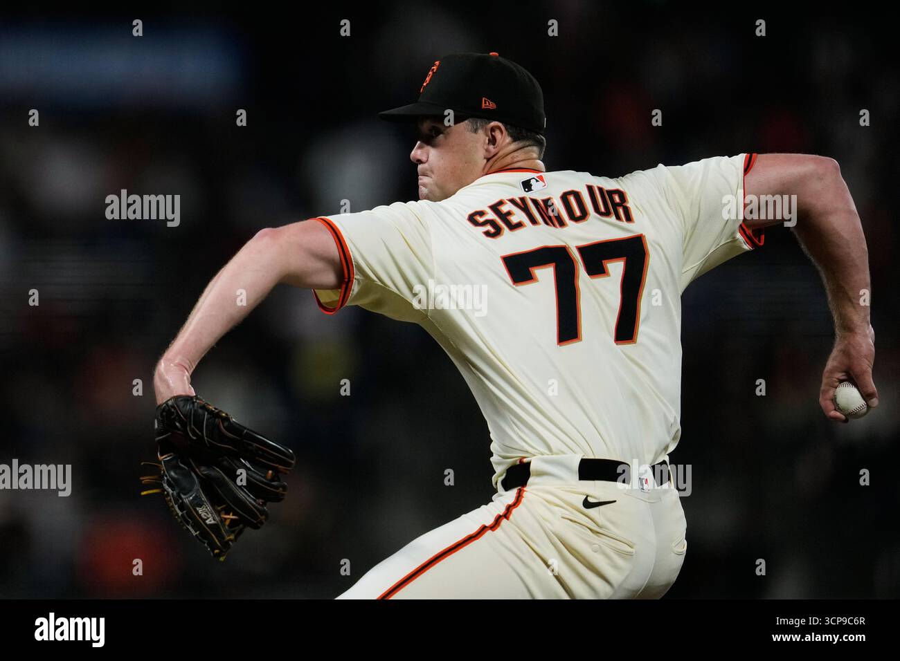 San Francisco Giants pitcher Carson Seymour throws to a St. Louis ...