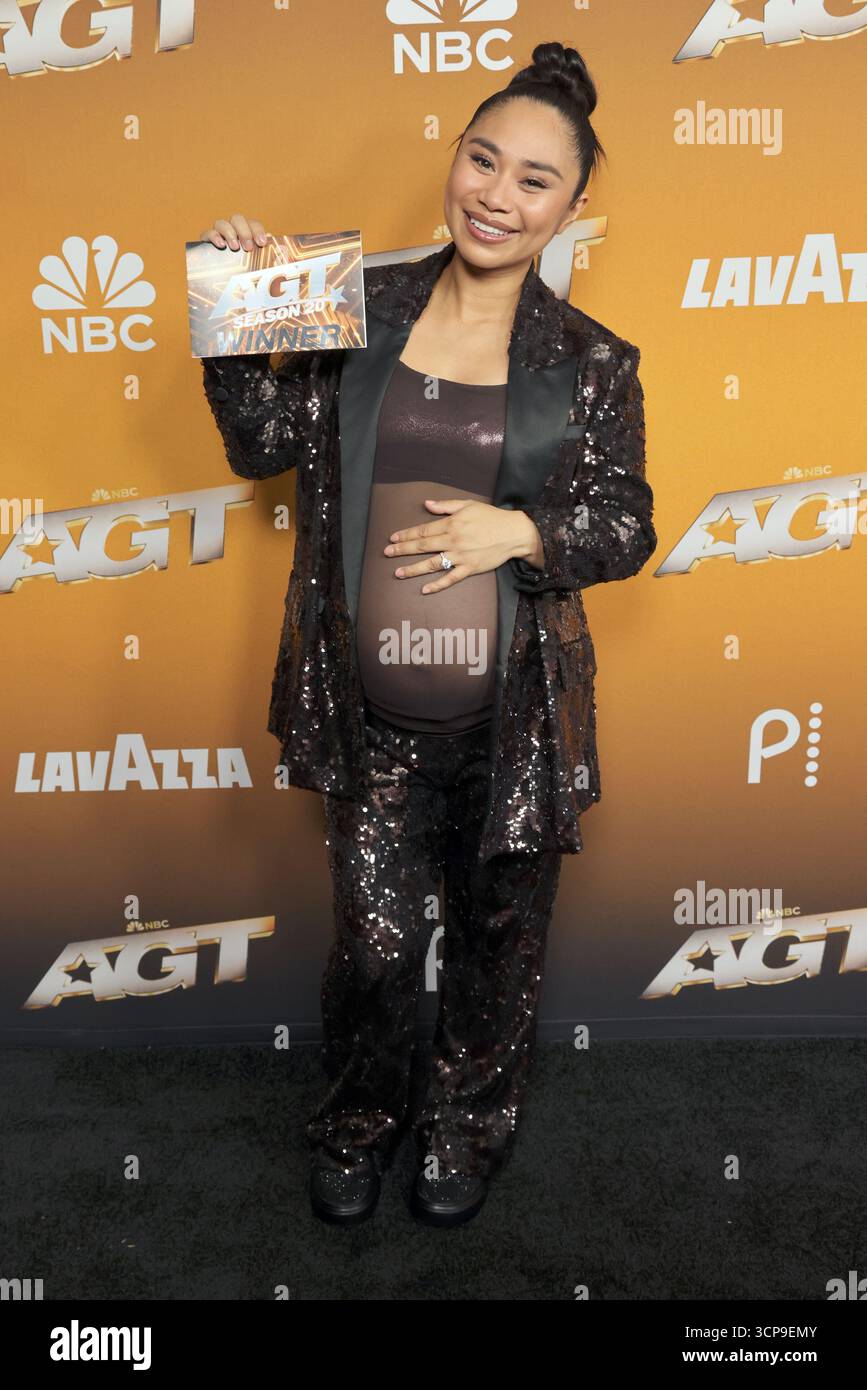 PASADENA, CA: SEPTEMBER 24: Jessica Sanchez, winner of America's Got ...