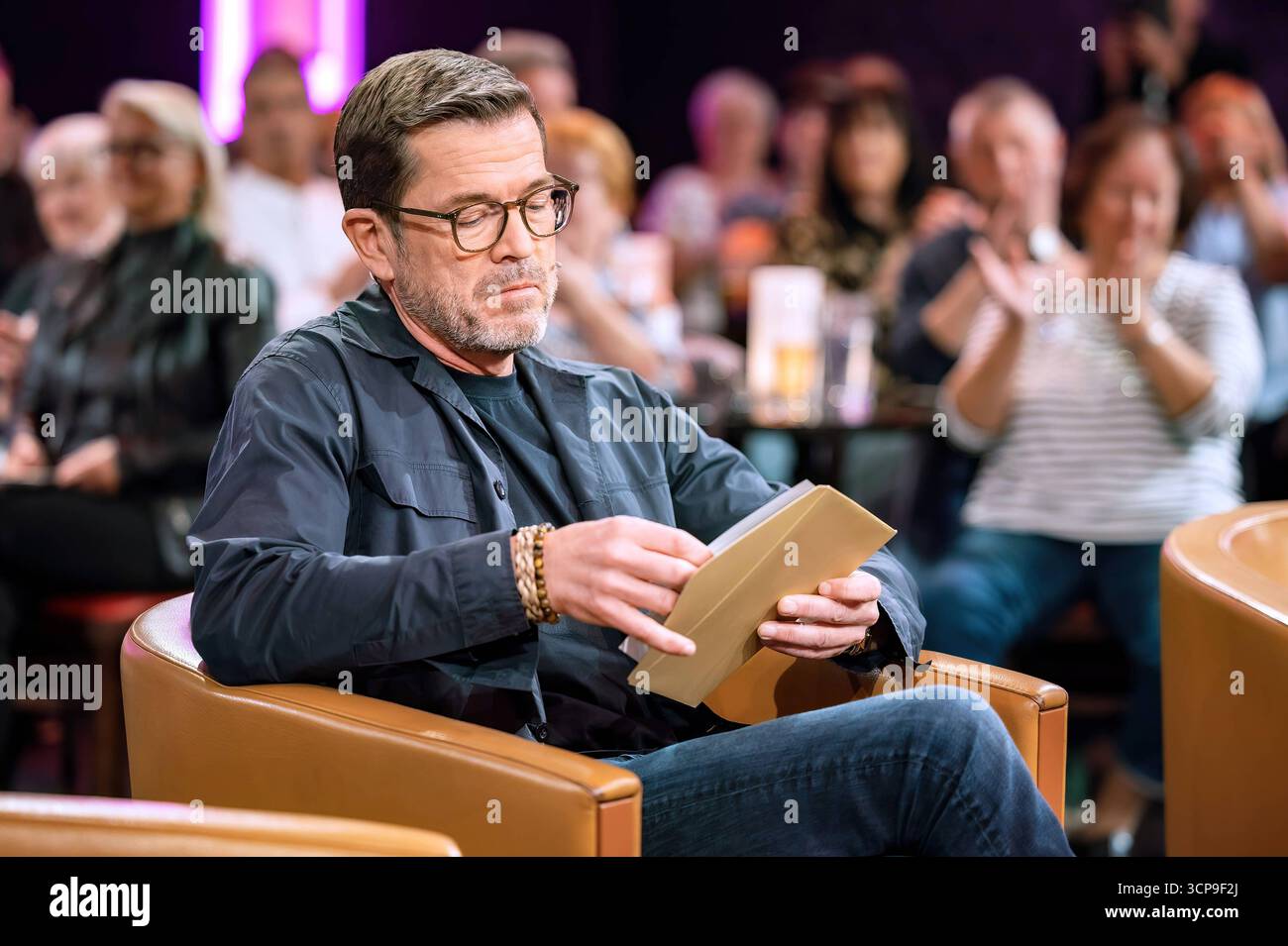 MDR - Riverboat. Dr. Karl-Theodor zu Guttenberg anläßlich der ...