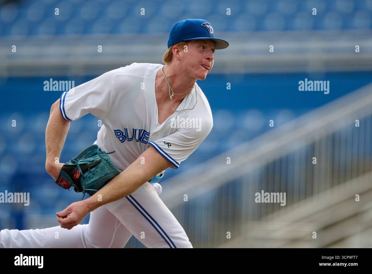Dunedin Blue Jays pitcher Johnny King (40) during an MiLB Florida State ...
