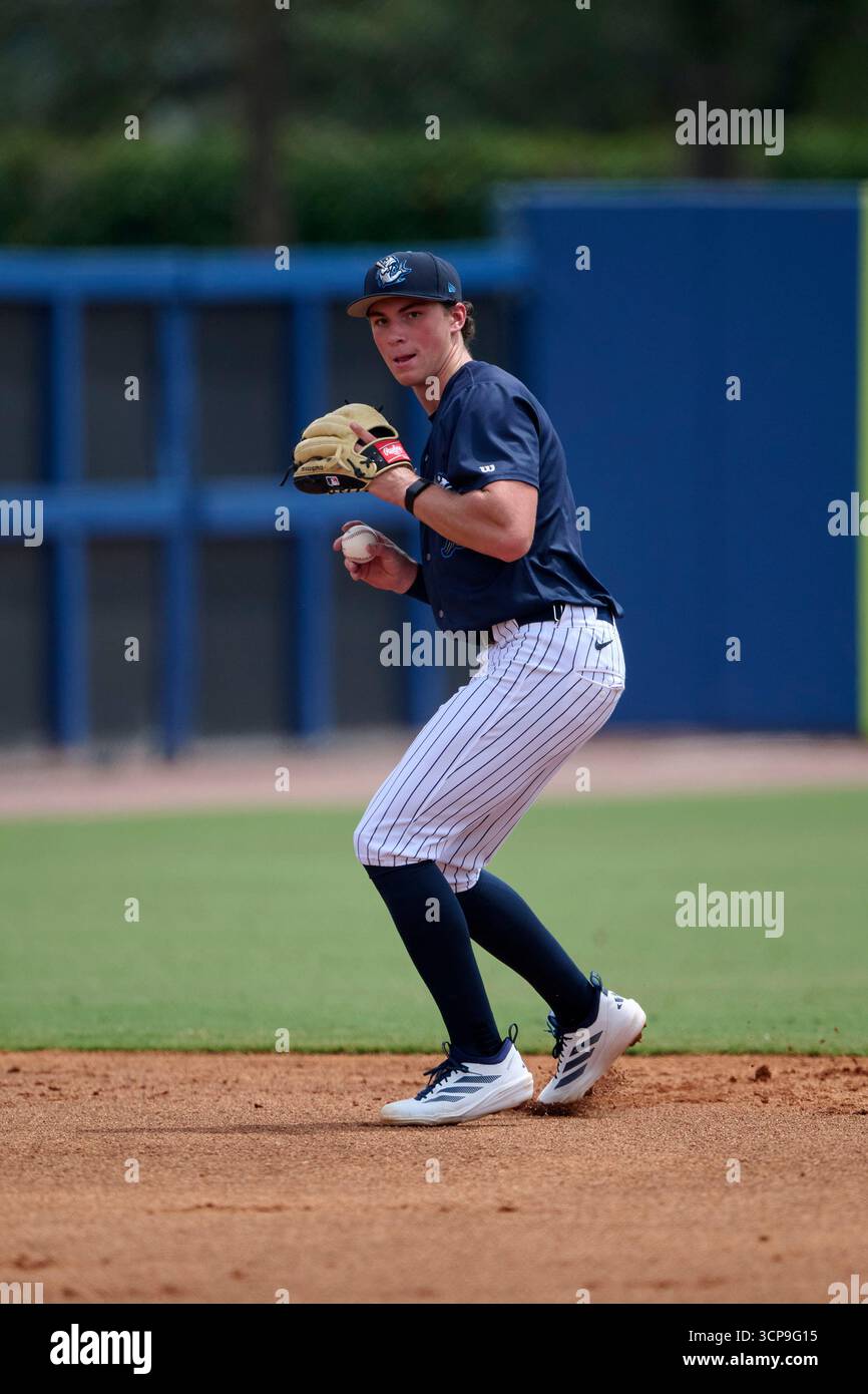 Tampa Tarpons shortstop Dax Kilby (6) throws to first base during an ...