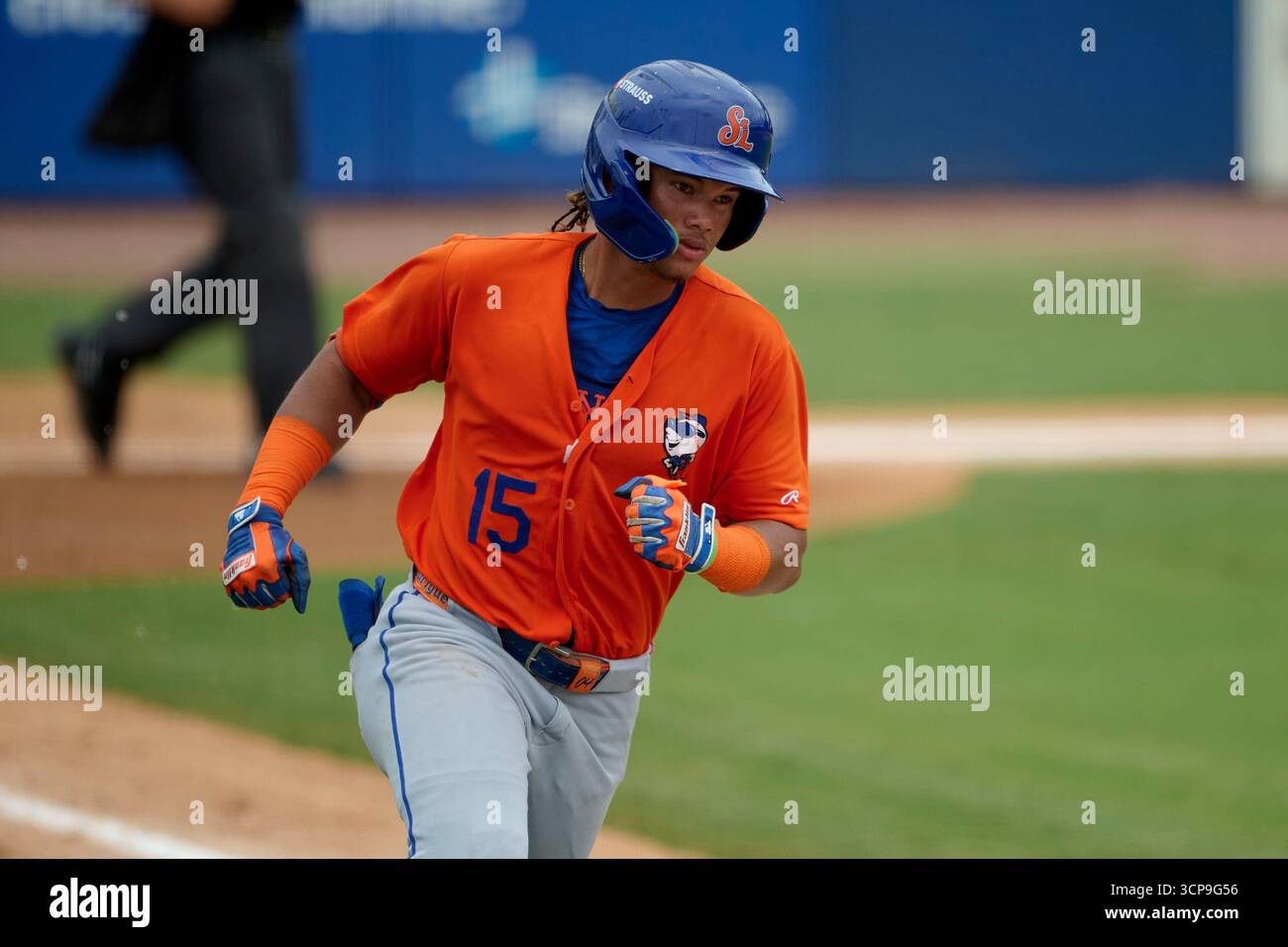 St. Lucie Mets Jeremy Rodriguez (15) running the bases during an MiLB ...