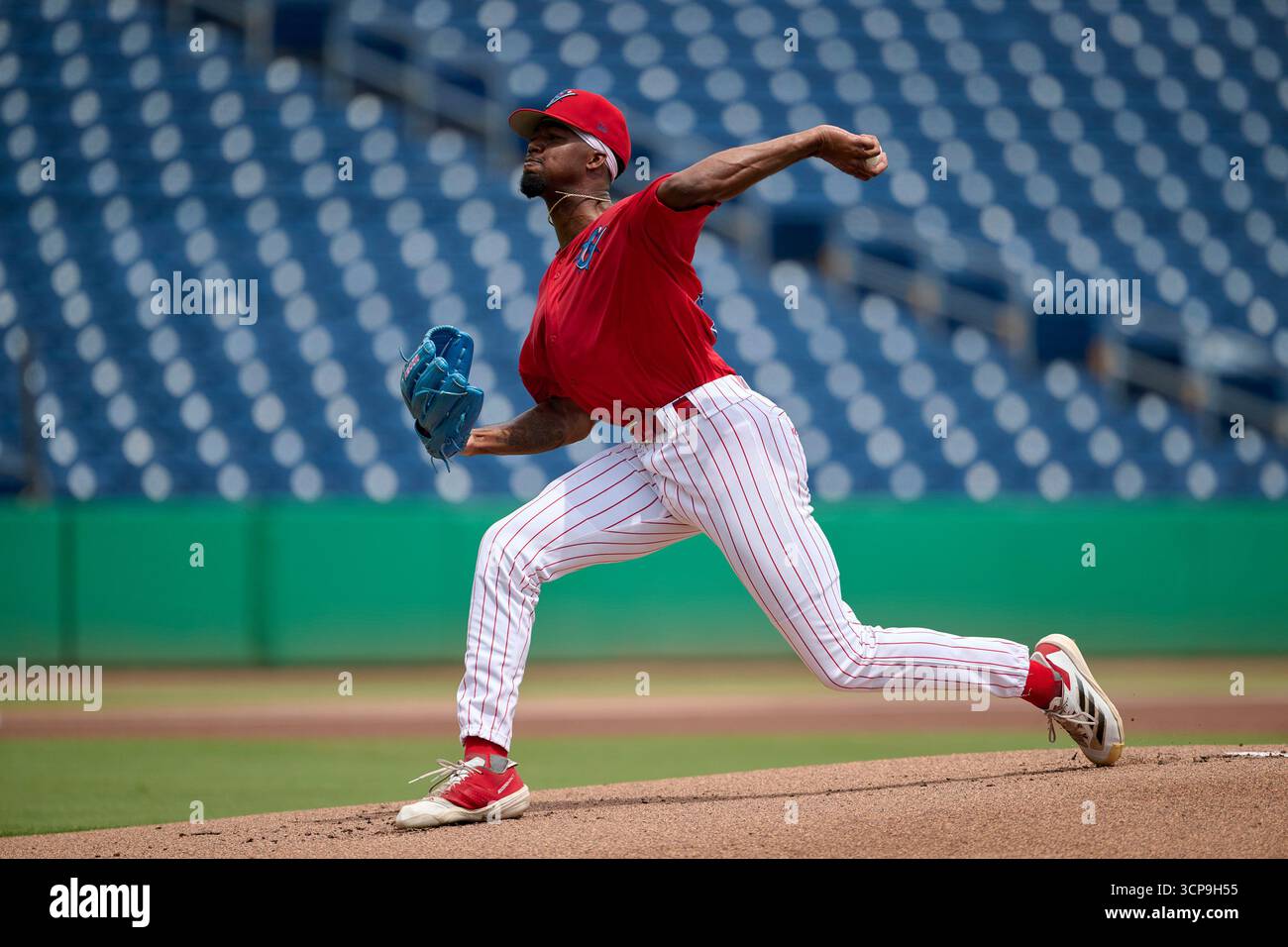 Clearwater Threshers pitcher Camron Hill (40) during an MiLB Florida ...