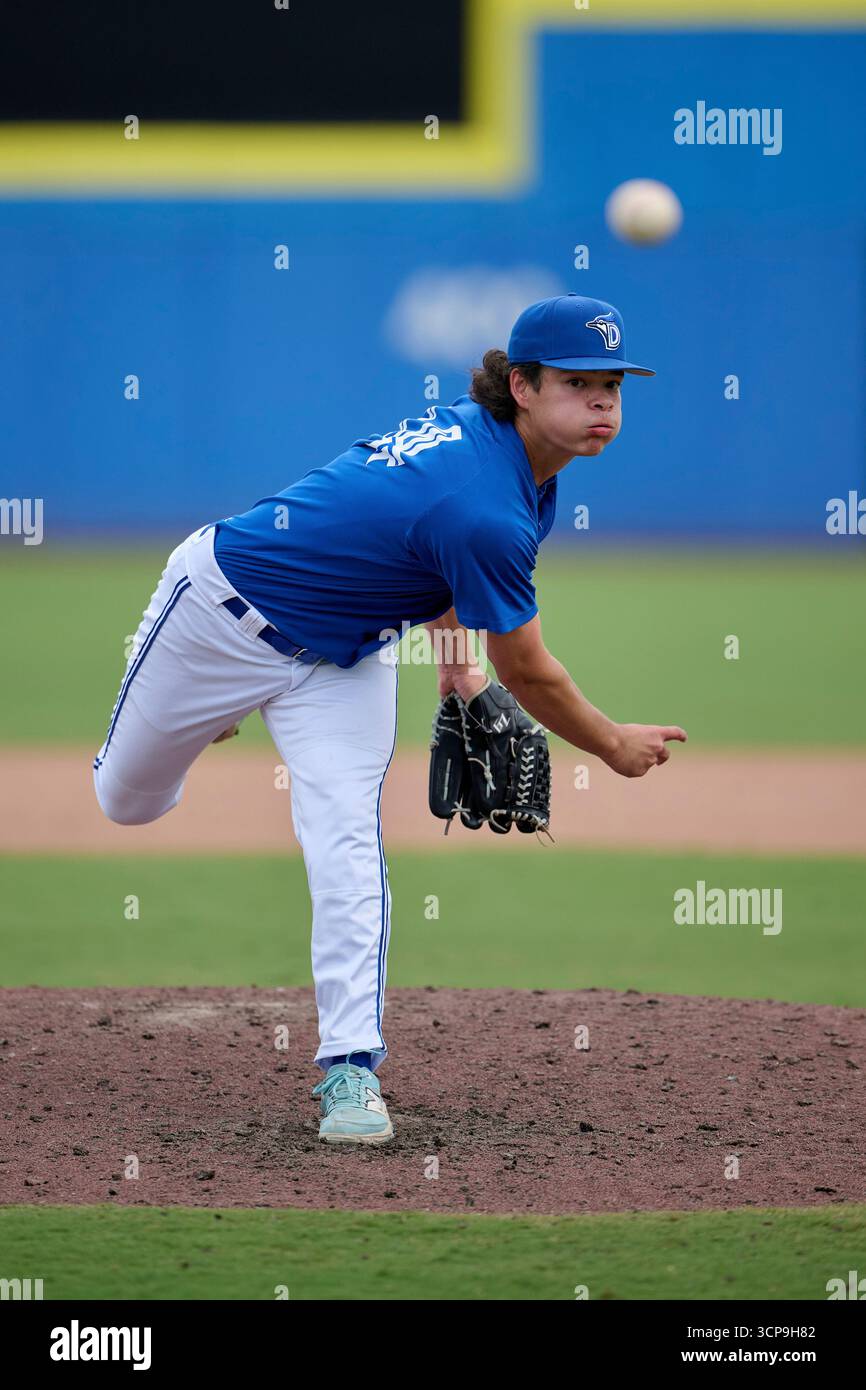Dunedin Blue Jays pitcher Jack Eshleman (34) during an MiLB Florida ...