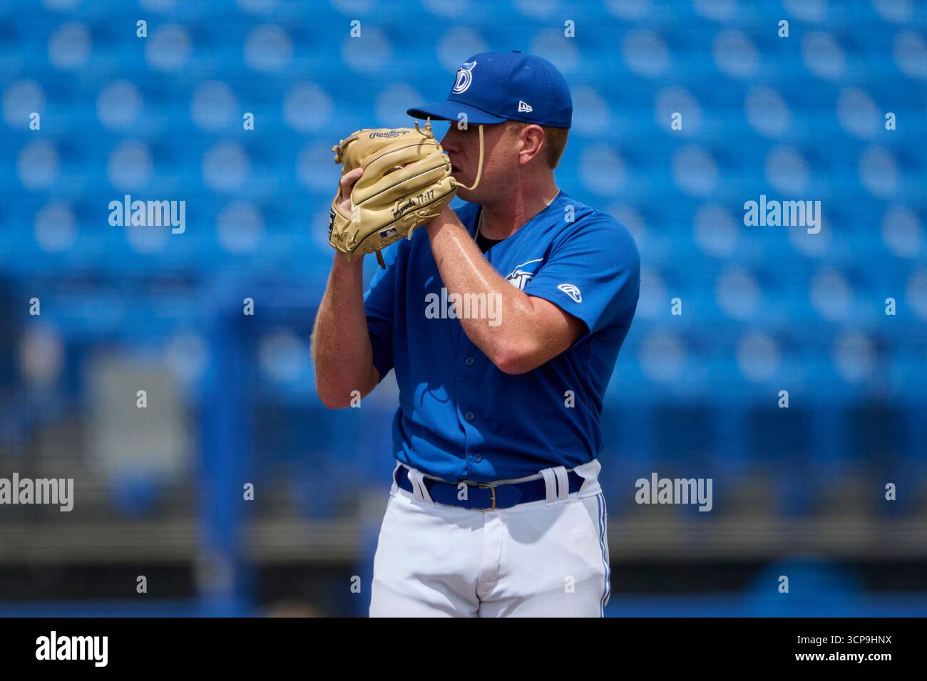 Dunedin Blue Jays pitcher Carson Myers (26) during an MiLB Florida ...